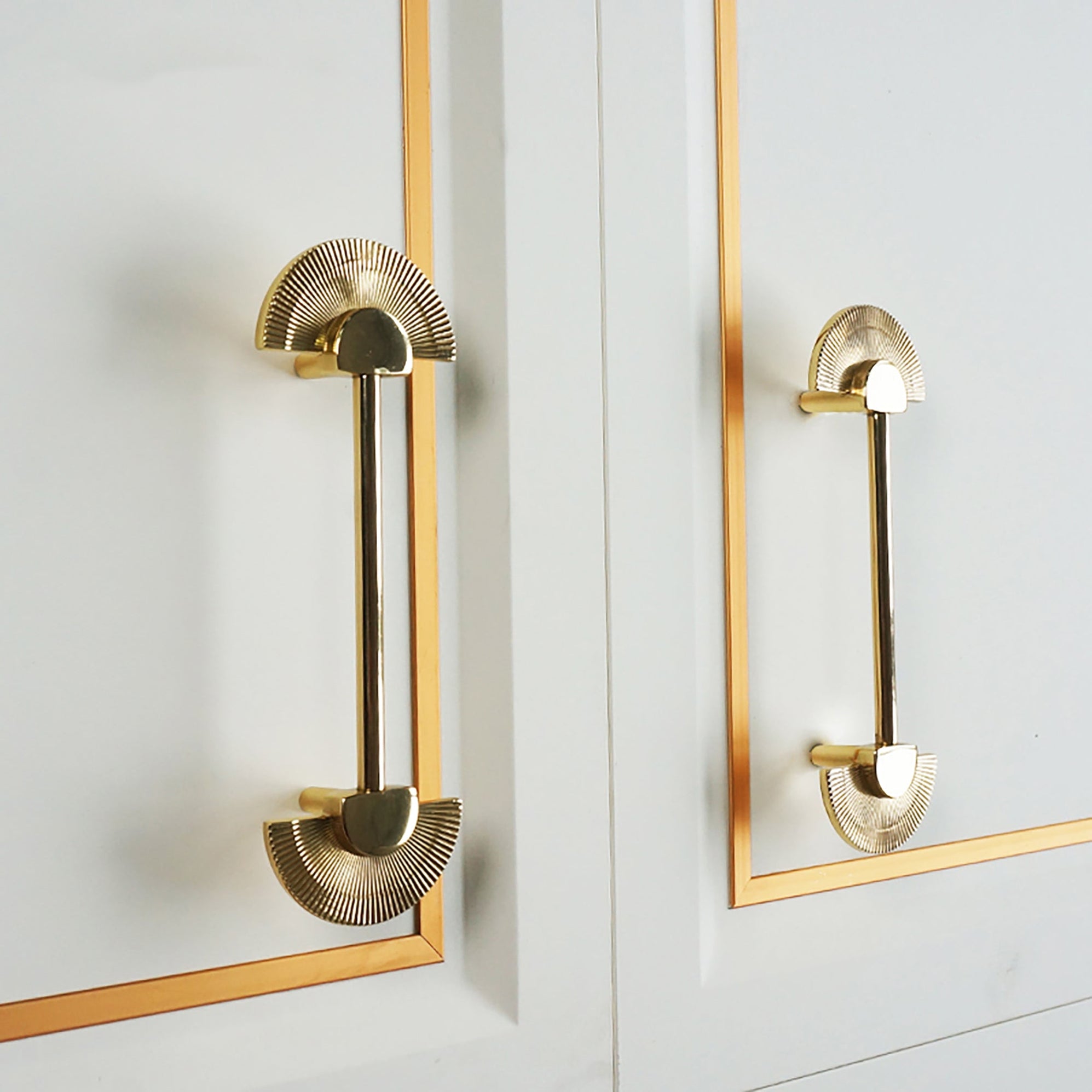 Goldenwarm Wardrobe Cabinet Pulls Gold Brass Scalloped Handle