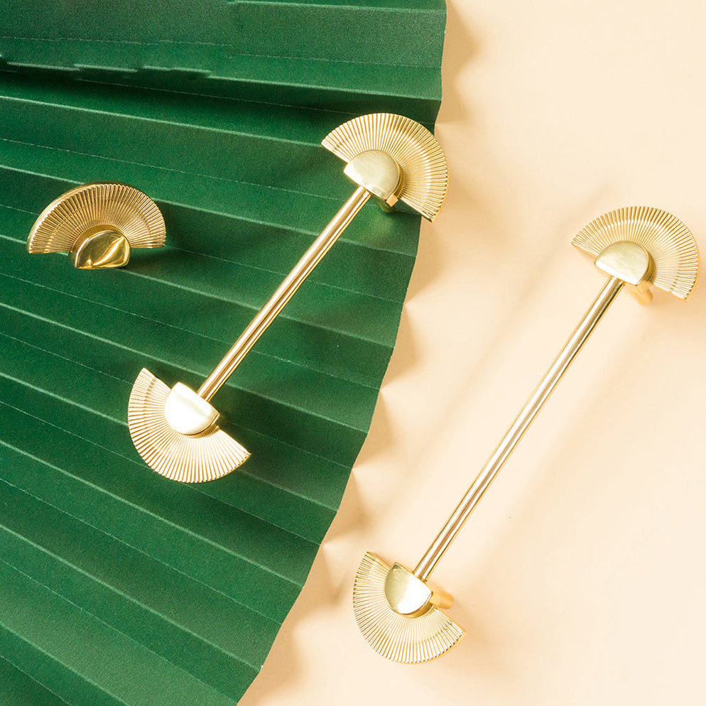 Goldenwarm Wardrobe Cabinet Pulls Gold Brass Scalloped Handle